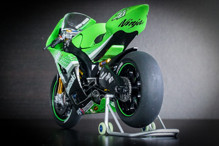 Kawasaki ZX-RR – TOMCAT