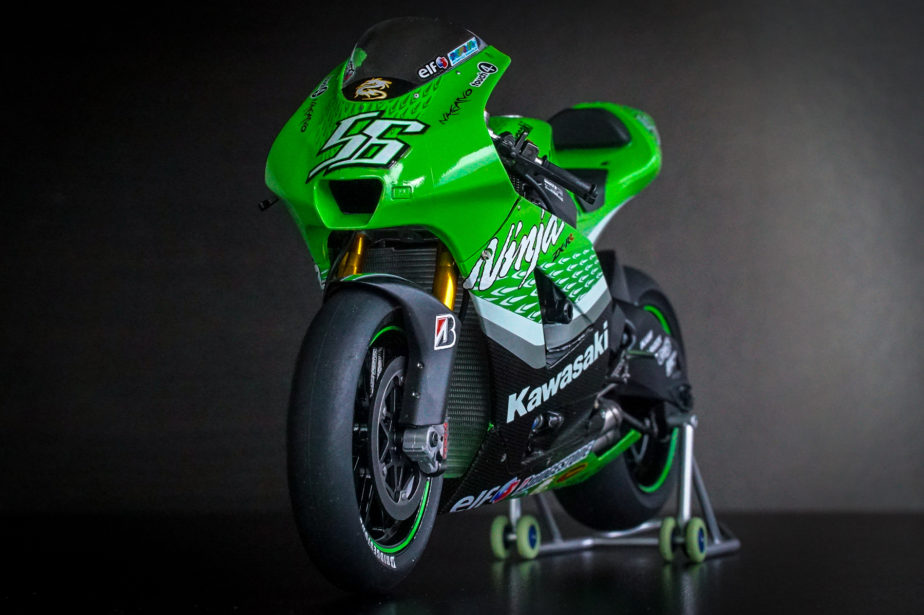 Kawasaki ZX-RR – TOMCAT